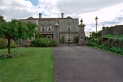 Landed families of Britain and Ireland: (117) Alston of Odell Castle ...