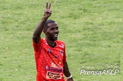 Ramiro Castillo gana y también manda en la punta - Fútbol Paceño ...