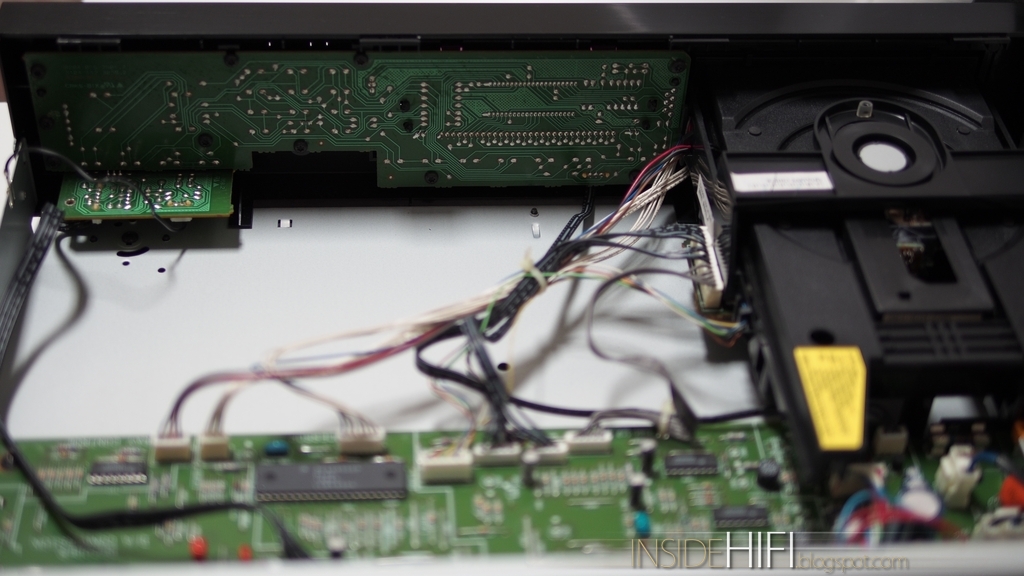 Inside Hi-Fi: Philips CD 732 (CD732/00B)