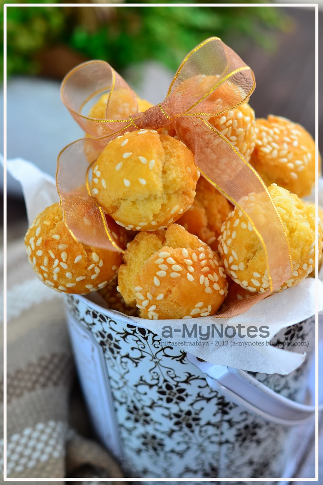 Roti Ketawa (Onde-onde Ketawa)