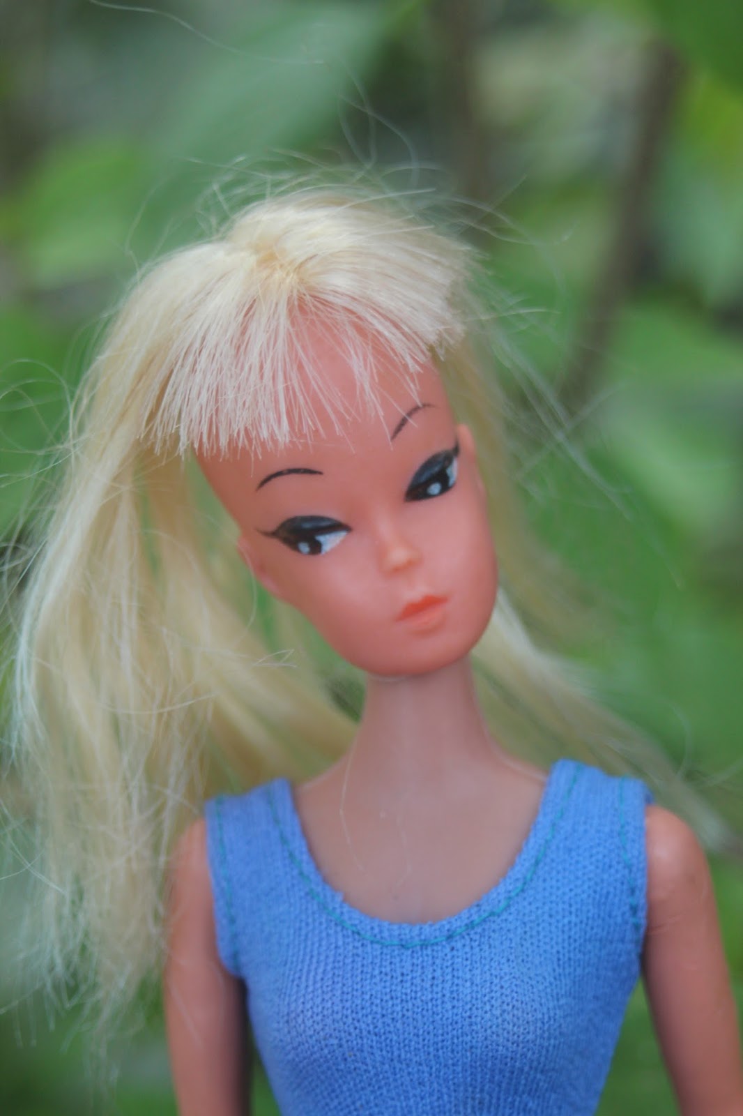 PLANET OF THE DOLLS: Doll-A-Day 2017 #239: Hong Kong Barbie Clone and ...