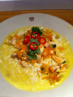 Tonjes favoritter... om mat og reiser: Indisk kyllingsuppe med eple ...