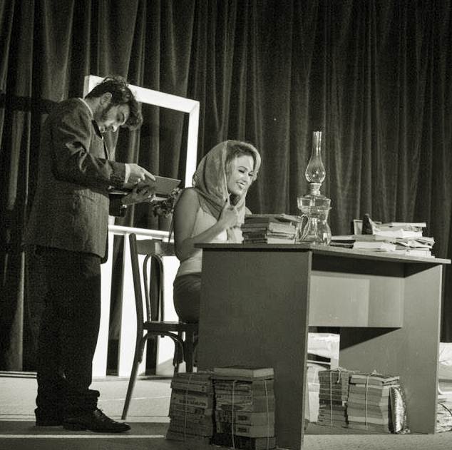 Biografia actritei MICHAELA PROSAN aka SONIA din serialul FRUCTUL OPRIT