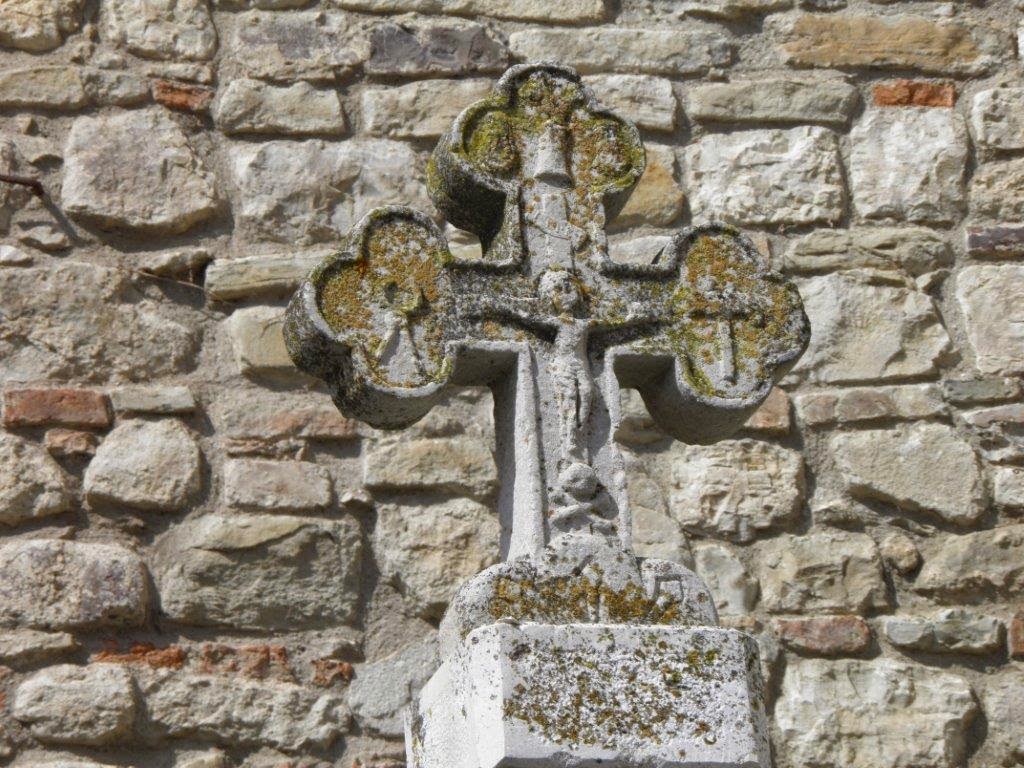 Tabernacoli italiani: Fossalto. Croce