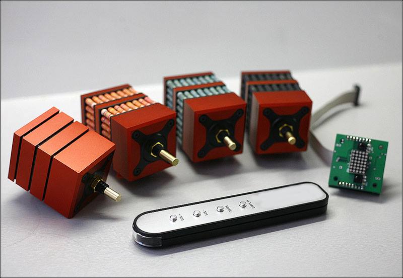 Khozmo Acoustic 64 steps relay based attenuator NEW – Ultimate High ...