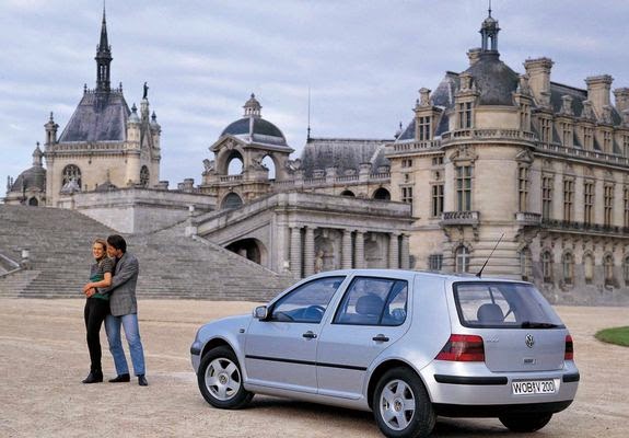 THE ULTIMATE CAR GUIDE: Volkswagen Golf - Generation 4 (2000-2003)