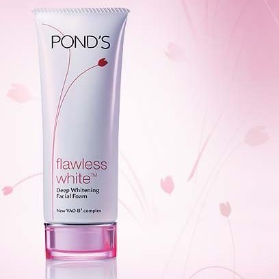 Beauty Talks: Ponds flawless white visible lightening day cream review
