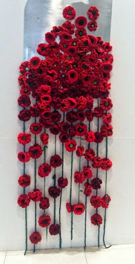 Lupey Loops: Poppy Patterns