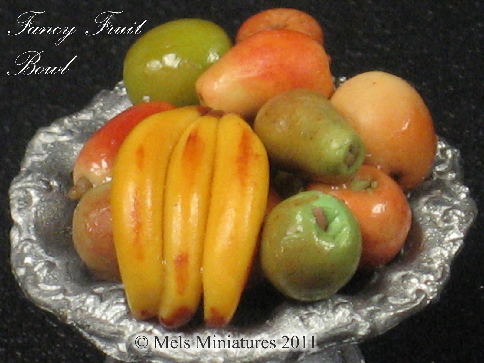 Mels Miniatures: FANCY FRUIT BOWL
