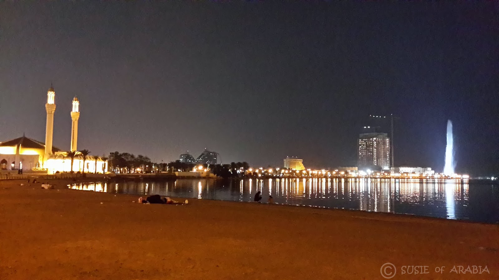 Jeddah Daily Photo: Jeddah Fountain View from Middle Corniche