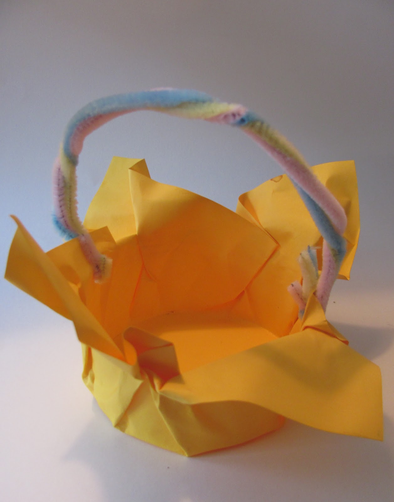 The Chocolate Muffin Tree: Super Easy Paper Baskets