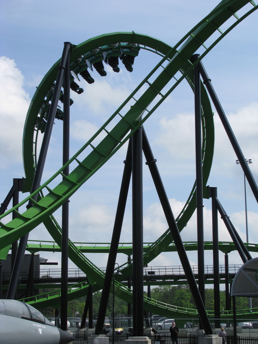 NewsPlusNotes: Stand Up To Your Fear! The Green Lantern at Six Flags ...