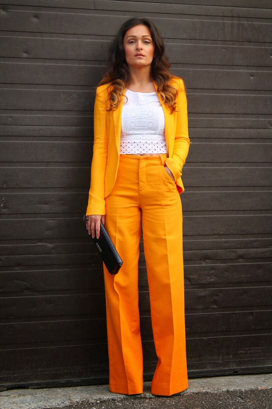 Bright Statement Suit - Minimalism
