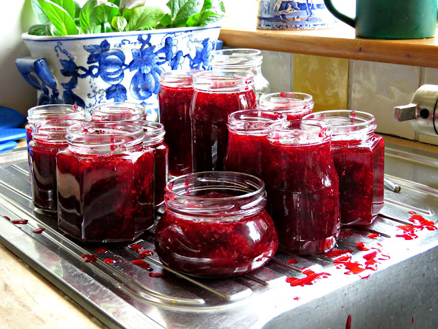 just saying ...: Loganberry & Lemongrass Jam ...