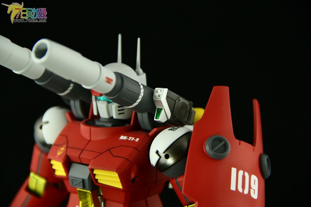 Gundam Family: MG 1/100 RX-77-2 Gun Cannon Custom Build