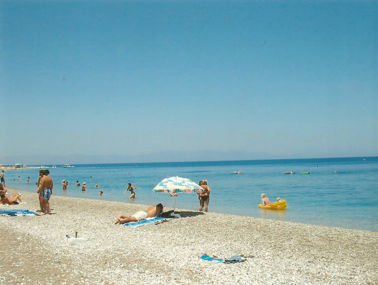 Matka Rodokselle: Tuulinen ranta