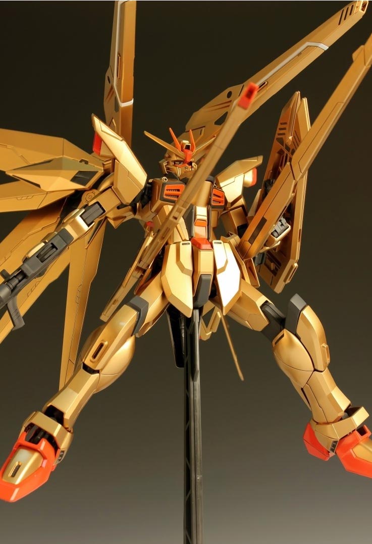 GUNDAM GUY: MG 1/100 Freedom Gundam - Gold Color Painted Build