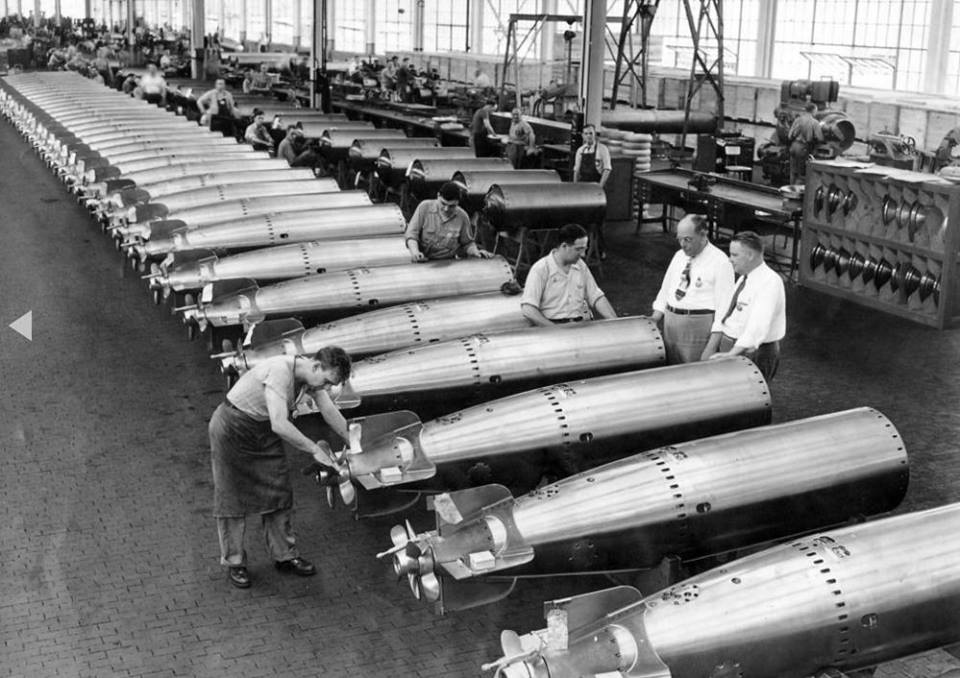 Industrial History: World War II Scenes Around Chicagoland