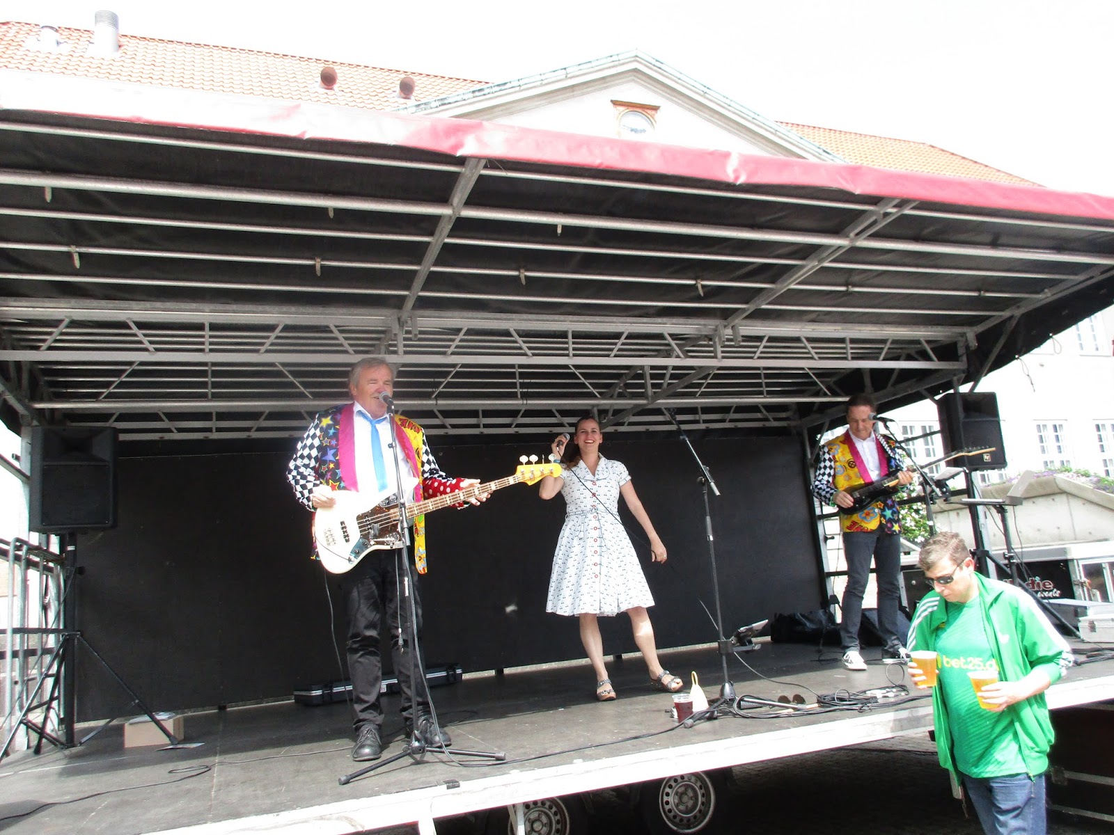 RYGERKUPÉEN.: FEDE FINN & THE FUNNY BOYZ