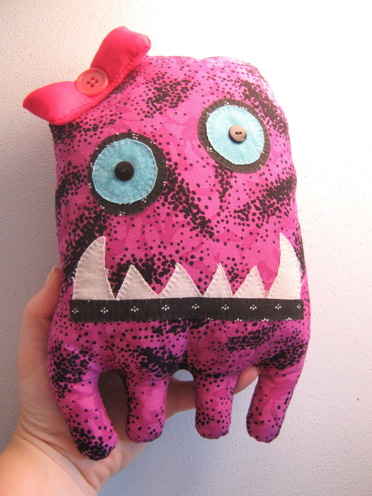 Heidi Schwartz: More Monster Creature Plushies!