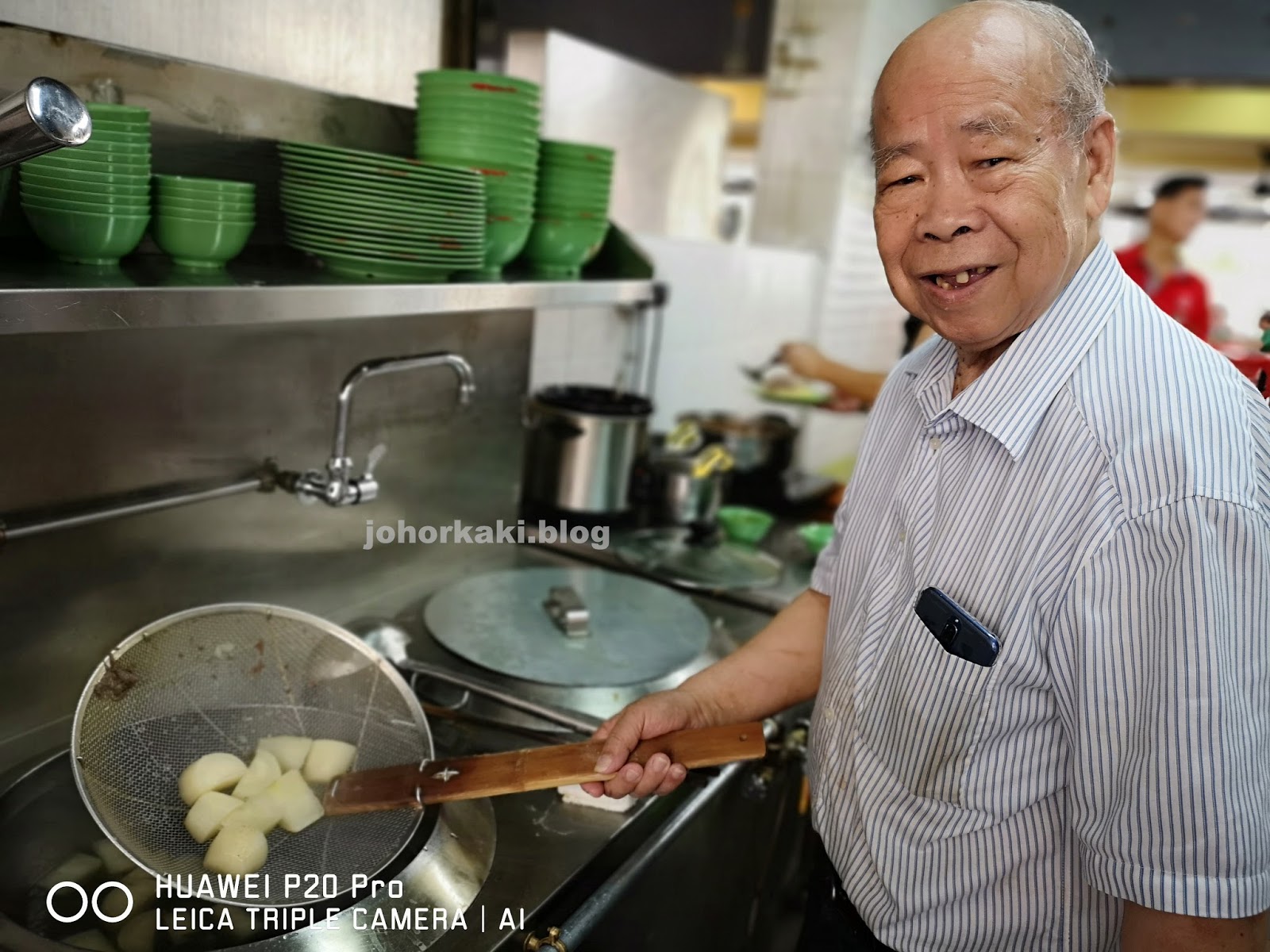 CLOSED Master Tang Wanton Mee 鄧師傅.鳳城面家 ⭐⭐⭐⭐ for the Congee |Tony Johor ...