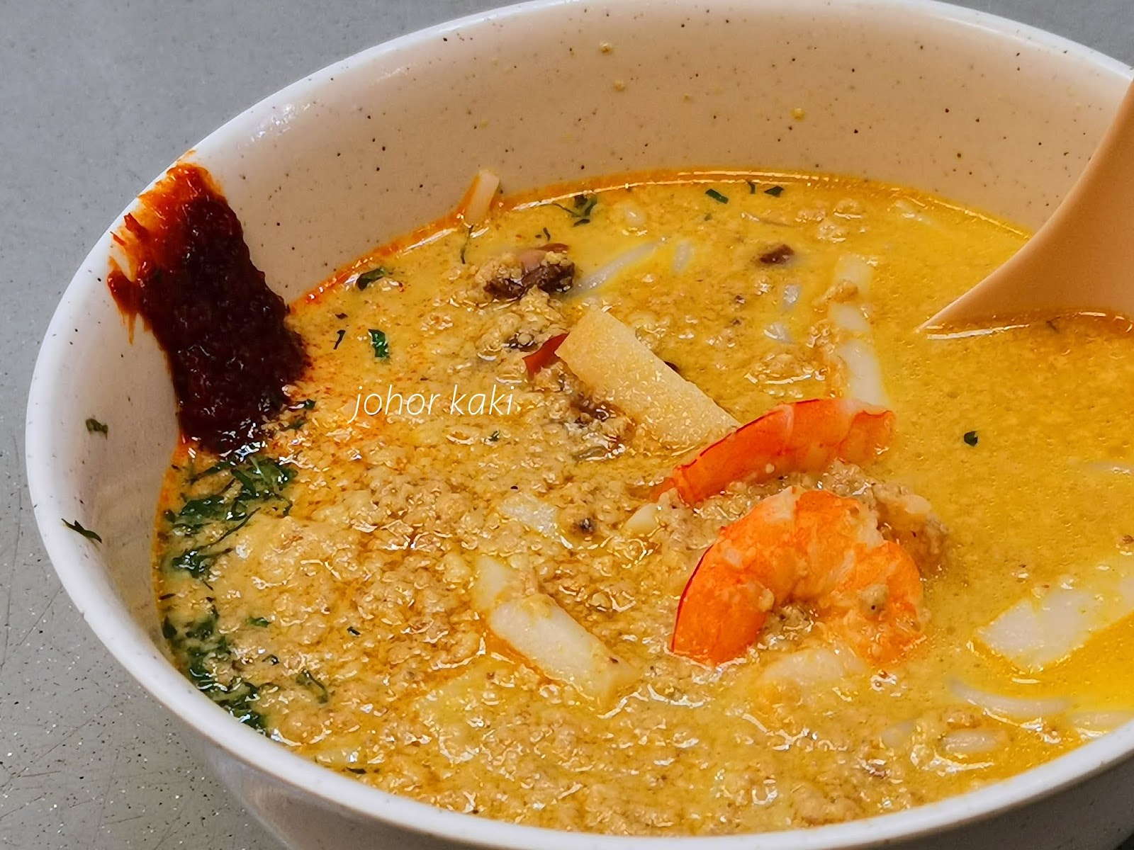 The Original Katong Laksa. Janggut Nyonya Laksa @ Roxy Square Singapore ...