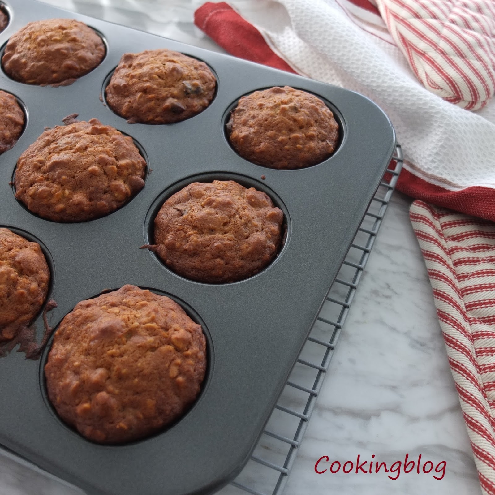 Cooking Books: Muffins de granola | Granola muffins