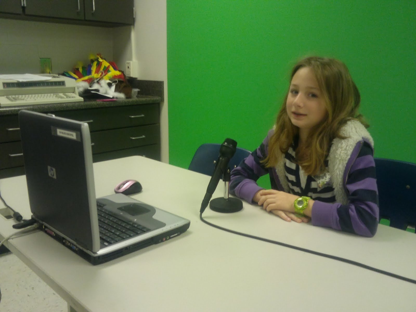 SP11MEDT6467: When It Comes to School TV News - Are You Smarter Than a ...