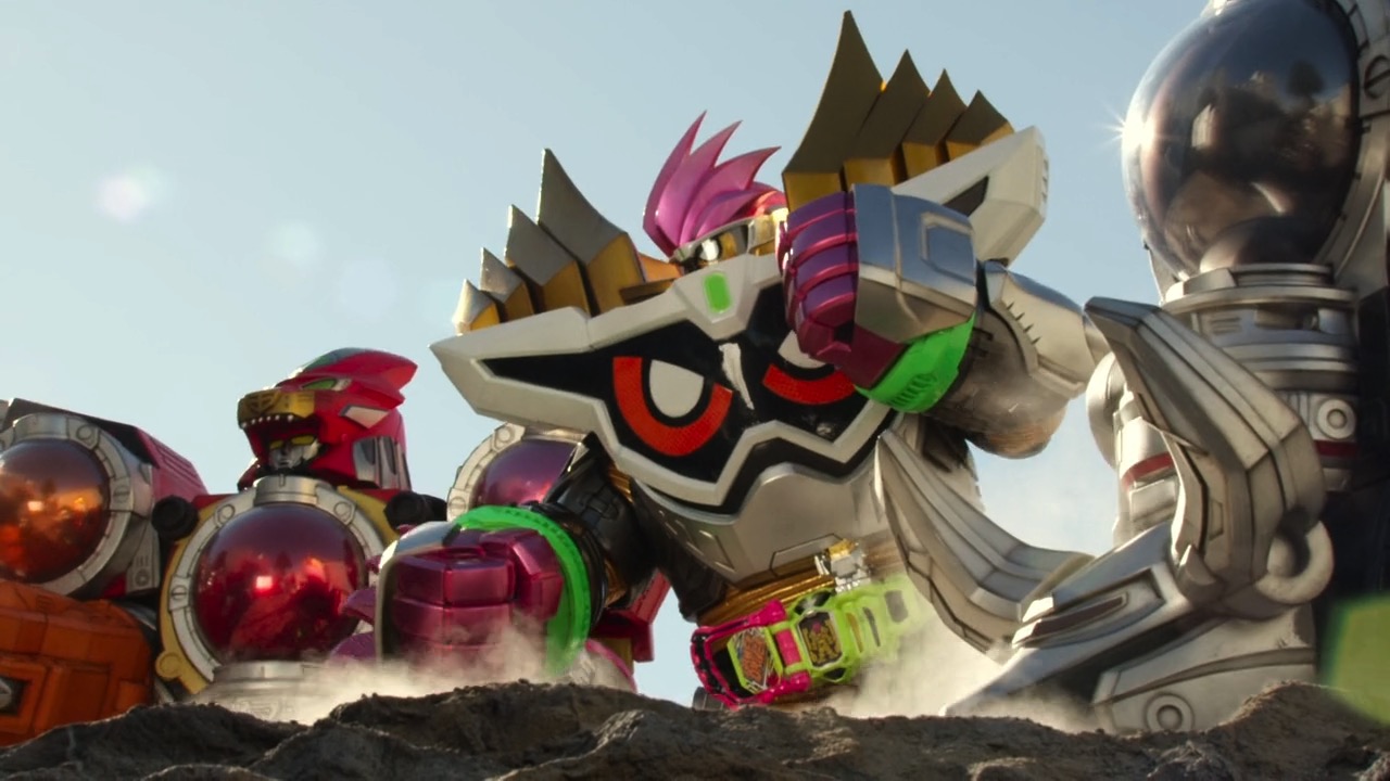 My Shiny Toy Robots: Movie REVIEW: Kamen Rider x Super Sentai: Chou Super Hero Taisen