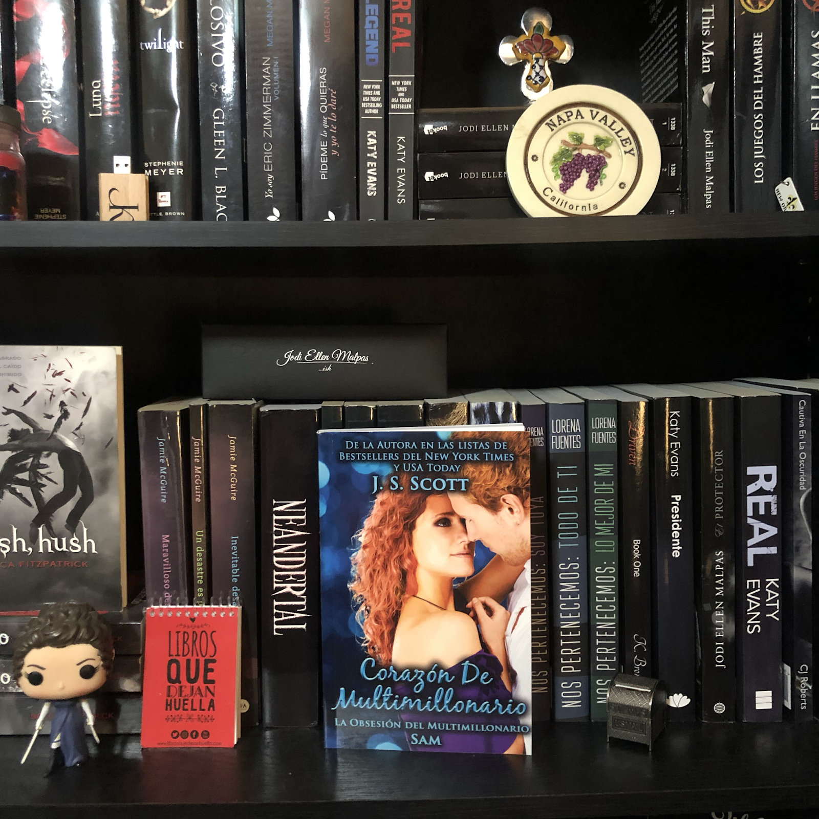 Libros Que Dejan Huella : Escritora: J.S. Scott