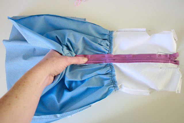 How to Insert a Lapped Zip... | Jennifer Lauren Handmade