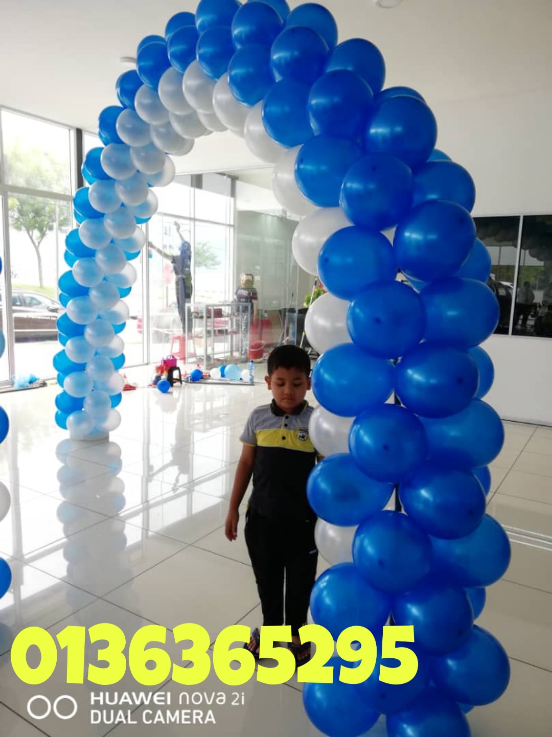 azmi belon : ARCH BALLOON ENTRANCE SOLARIS DUTAMAS