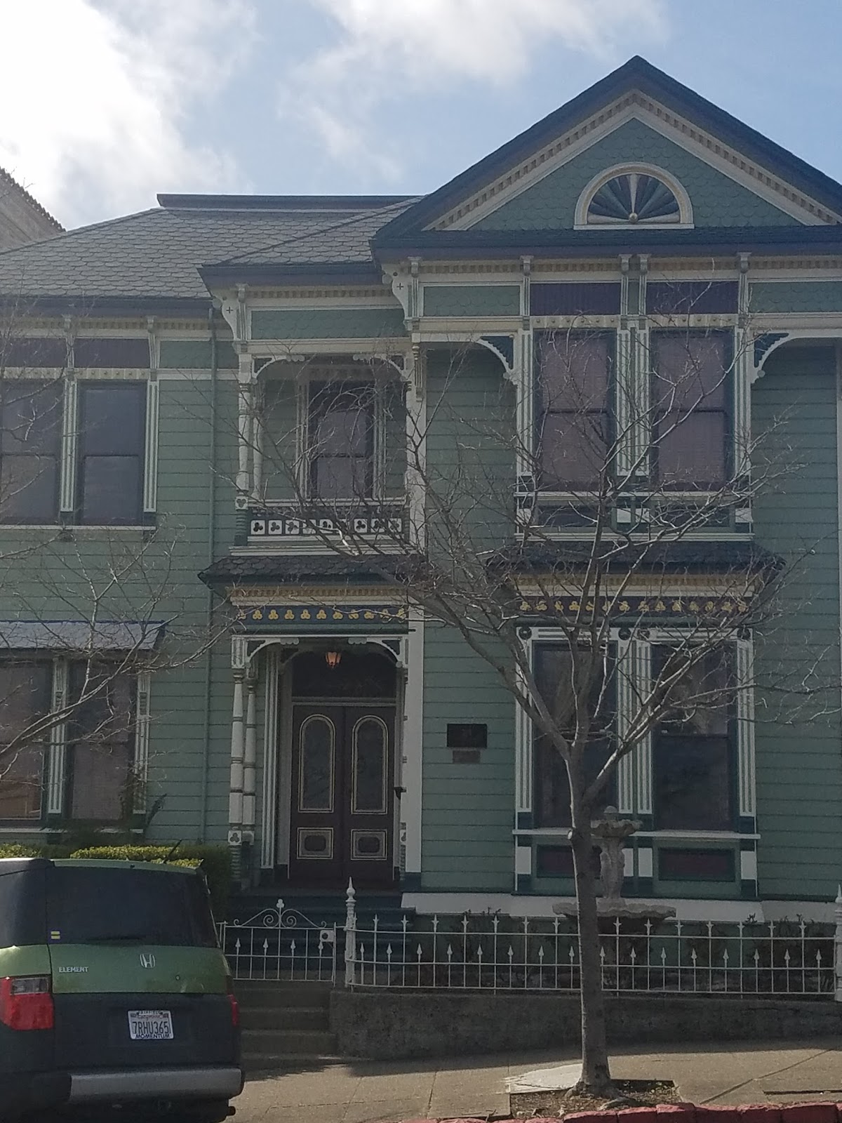 Adventures in Weseland: Walking in Downtown Petaluma