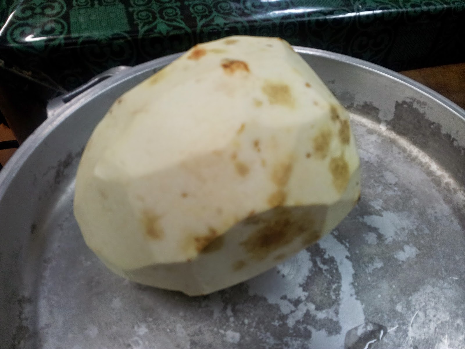 paleric: TODAY'S CHAMORRO WORD : PEKAS