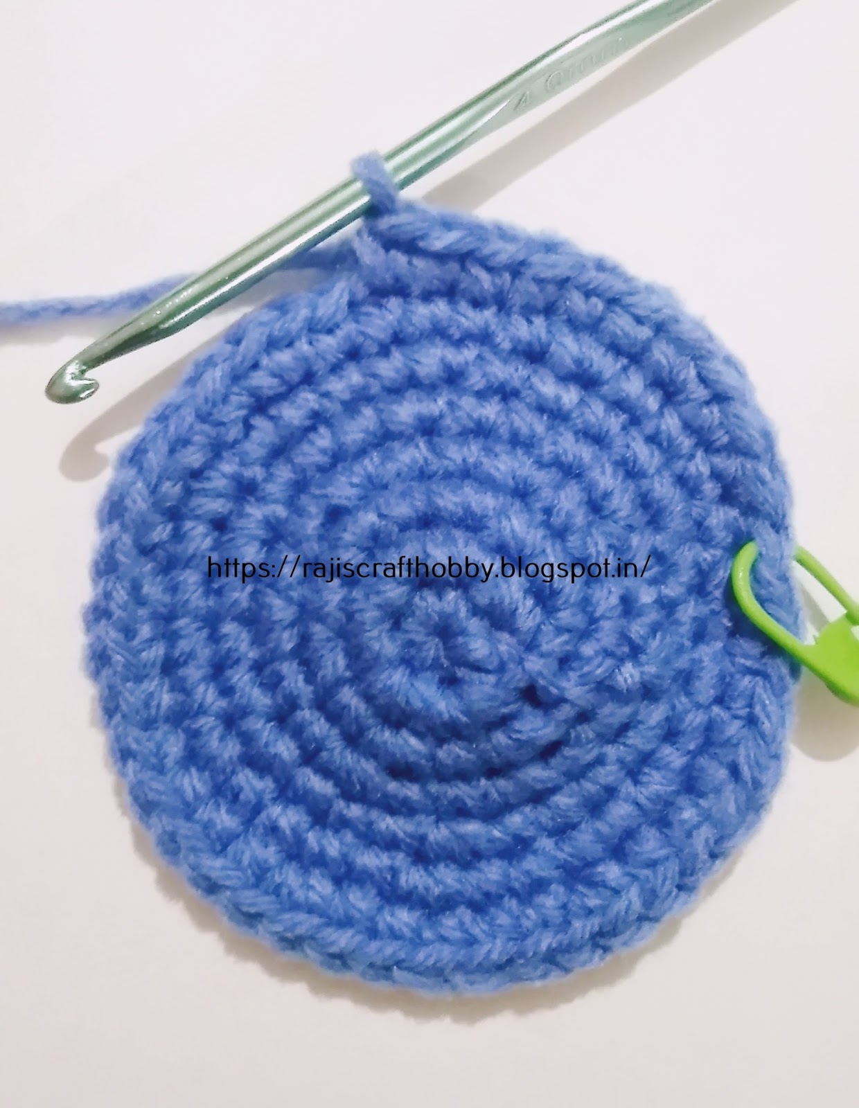 Raji's Craft Hobby: How to Make a Flat Single Crochet Circle