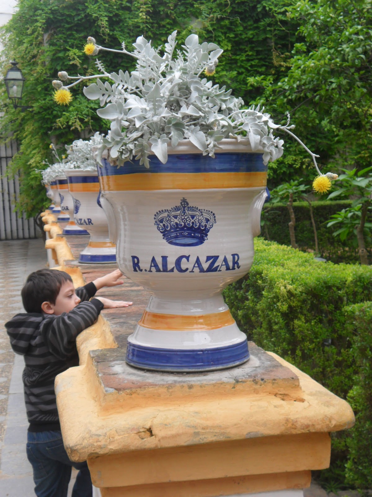 Travelling Mommy : Seville with Kids, Part 2 - Alcazar, Food & City Tour