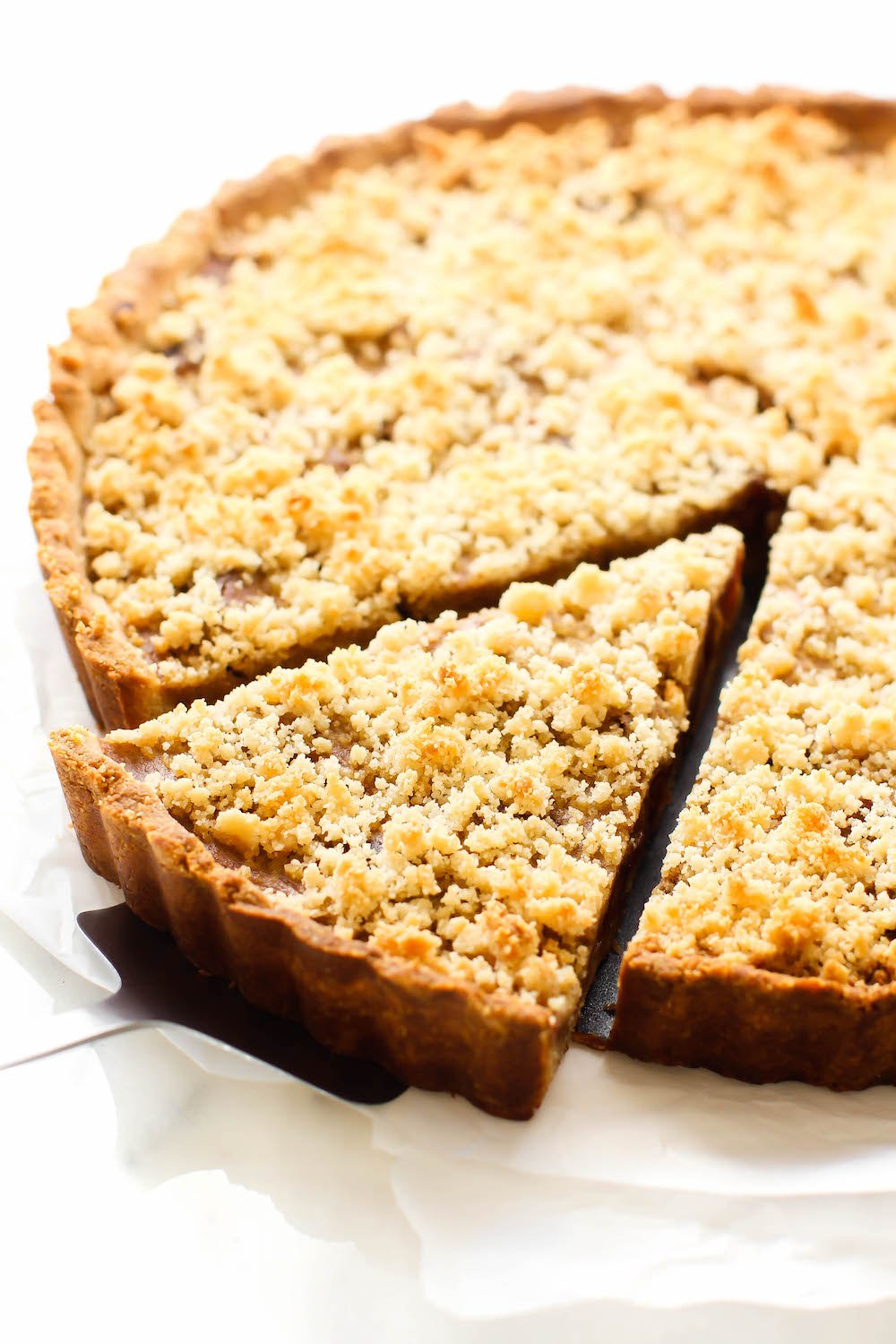 ALMOND & MEDJOOL DATE TART | Sahara's Cooking