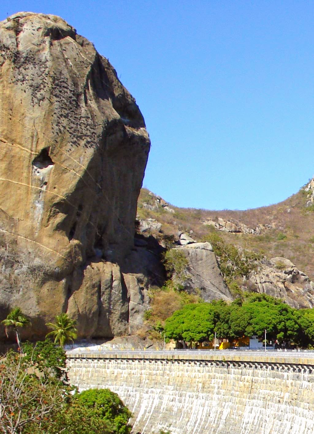 Quixadá Turismo & História: Açude do Cedro