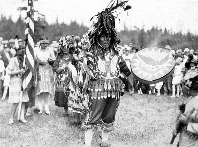 Ŧhe ₵oincidental Ðandy: Tribal Headdresses From Around The World ~ Part IX