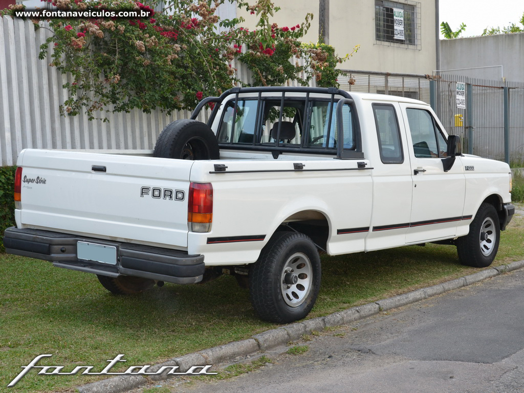 Fontana Veículos: Ford F1000 Super Série Cabine Estendida