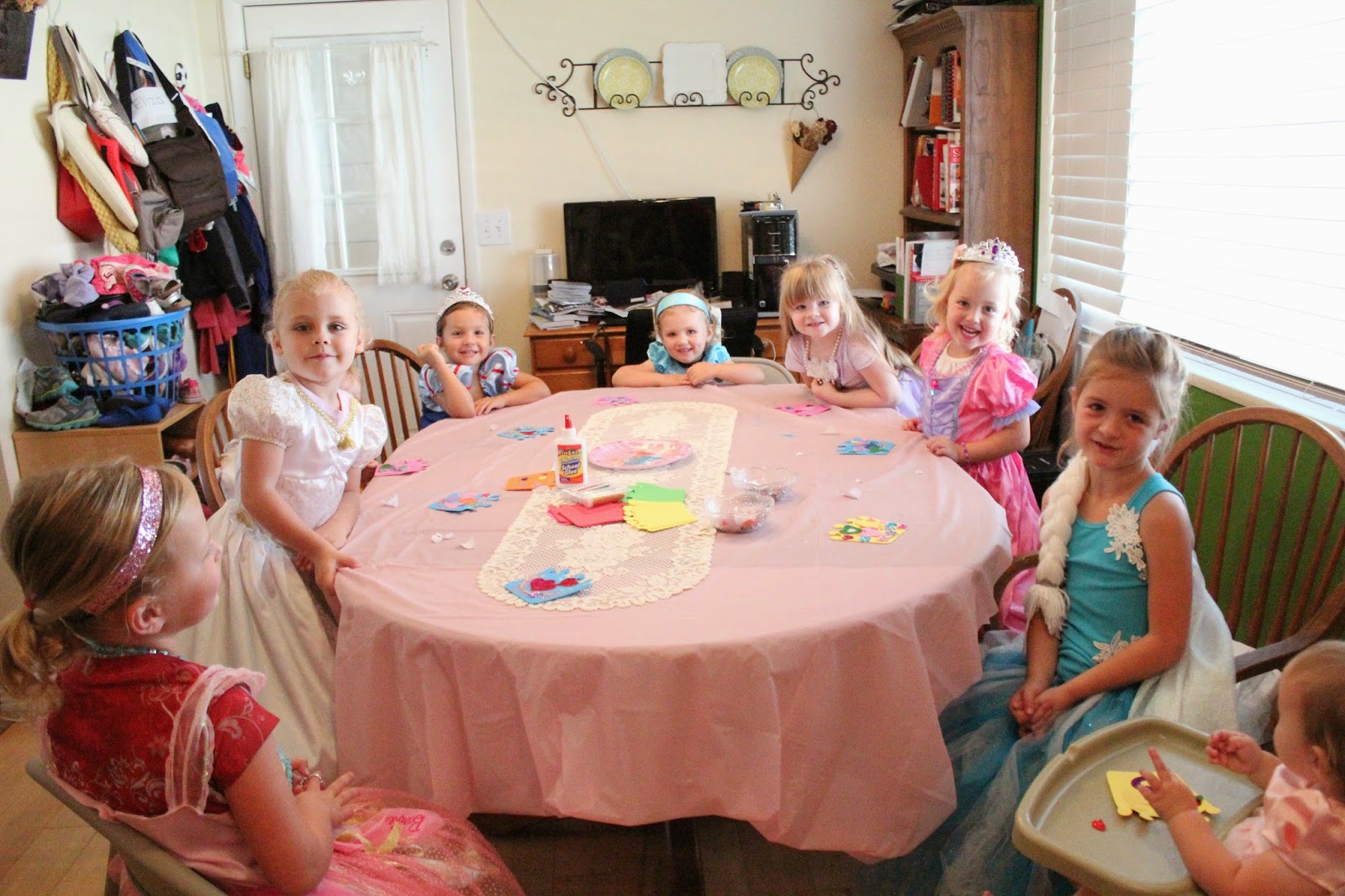 Mommy Vignettes: Birthday Party on a Budget