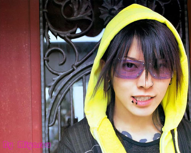 Emo Hair | Emo Hairstyles | Emo Haircuts: Japanese Emo - How Do I Make ...