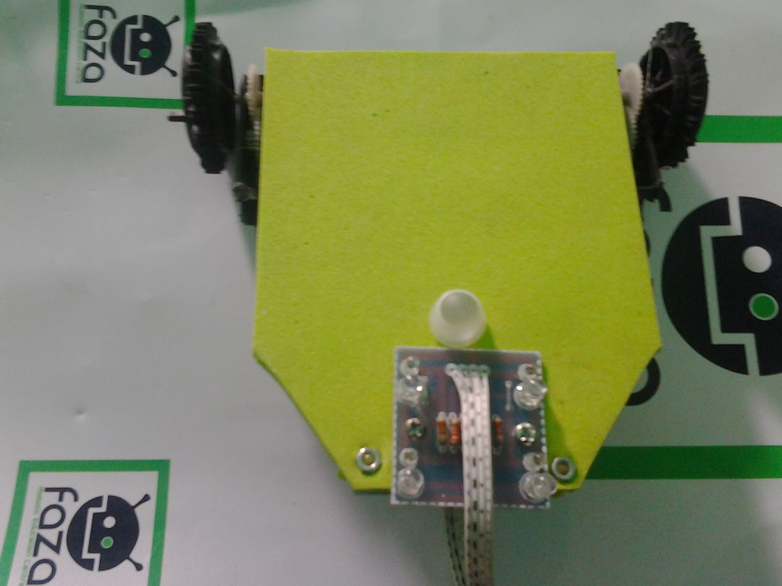 ROBOT LINE FOLLOWER 4 SENSOR ~ Robot Cerdas