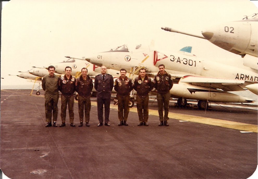 Rodolfo Castro Fox: EYECCION BAJO EL AGUA