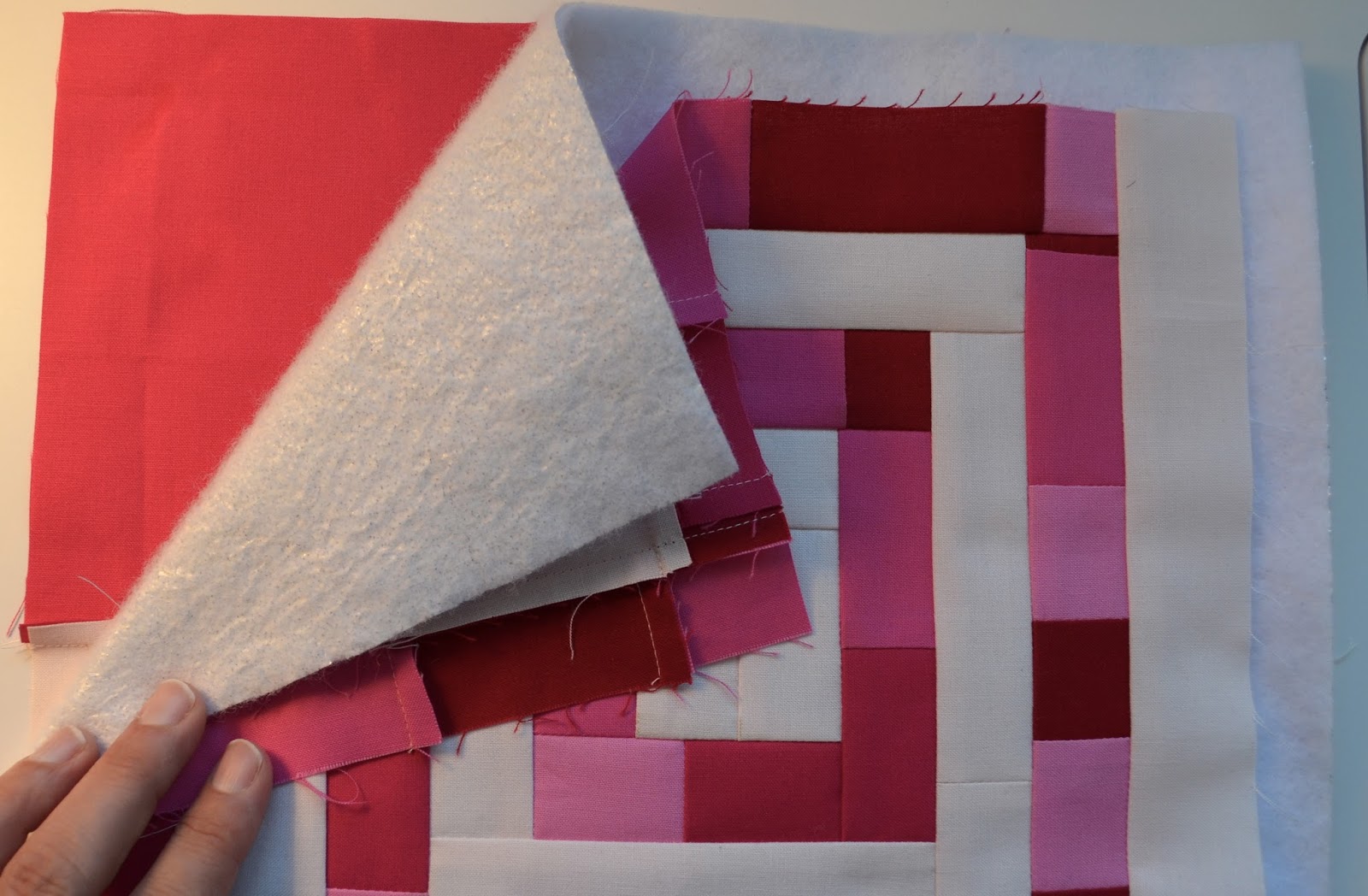 she can quilt: A FAL 2016 Tutorial: Modern Labyrinth Trivet