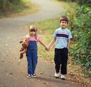 Viata de Adolescent...: Exista prietenie adevarata intre o fata si un ...