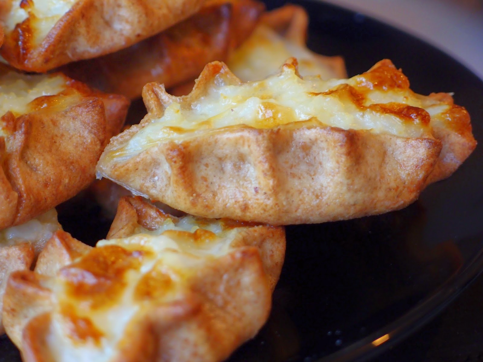 The VegHog: Mini Karelian pies