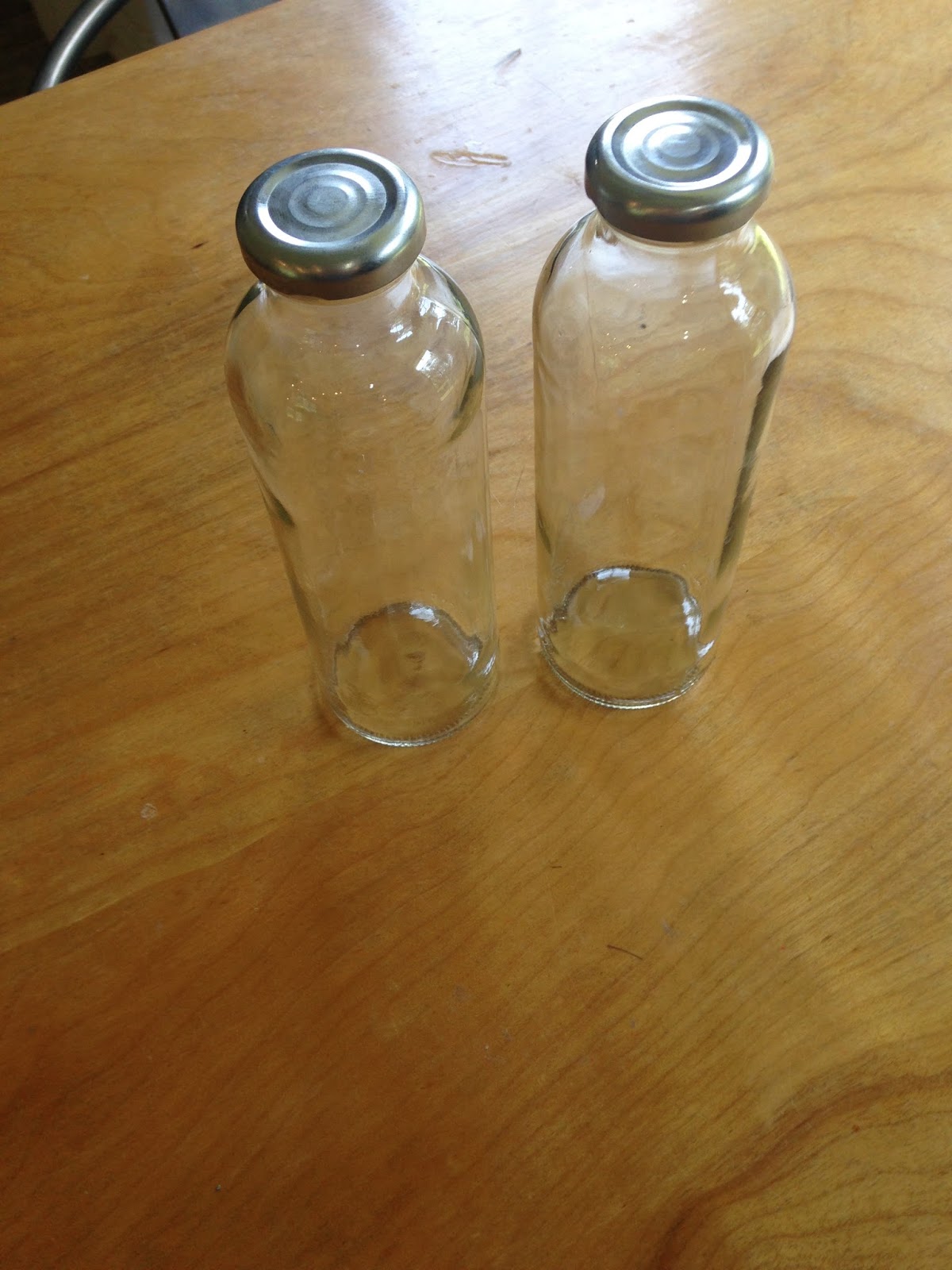Lauren E Fabrications: Glass Bottle Sleeve