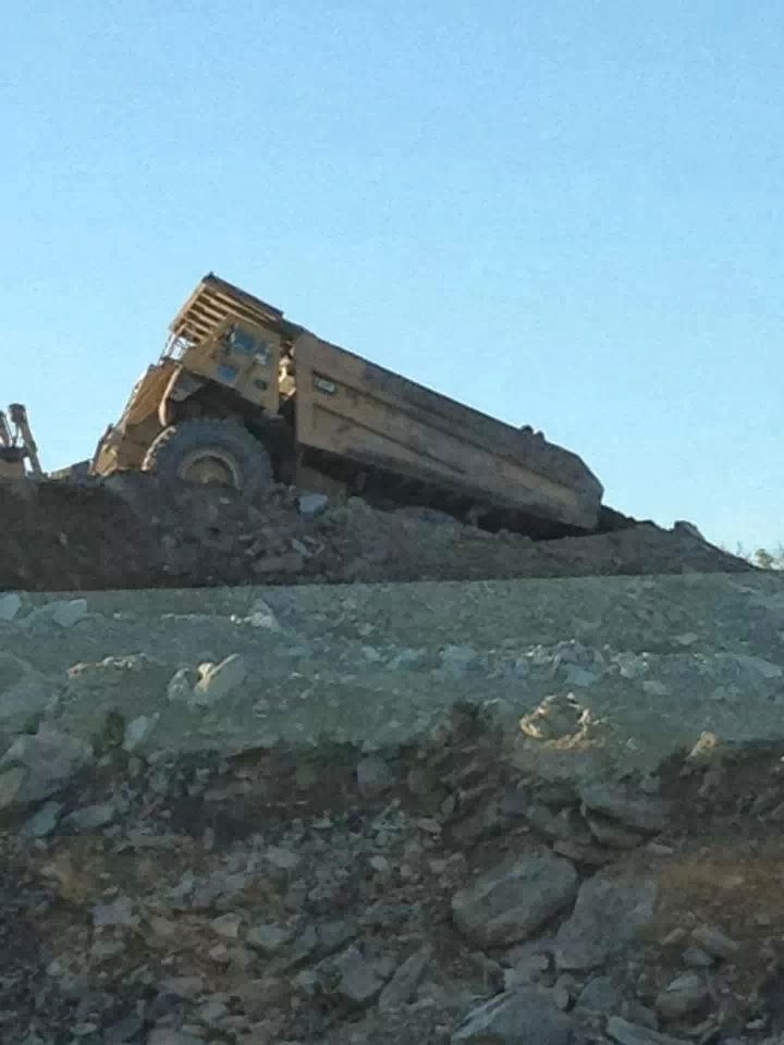 Mining Mayhem: Bogged 785