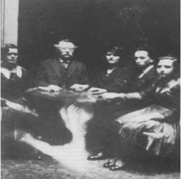 Ektoplazma Nedir ? | Paranormal Olaylar